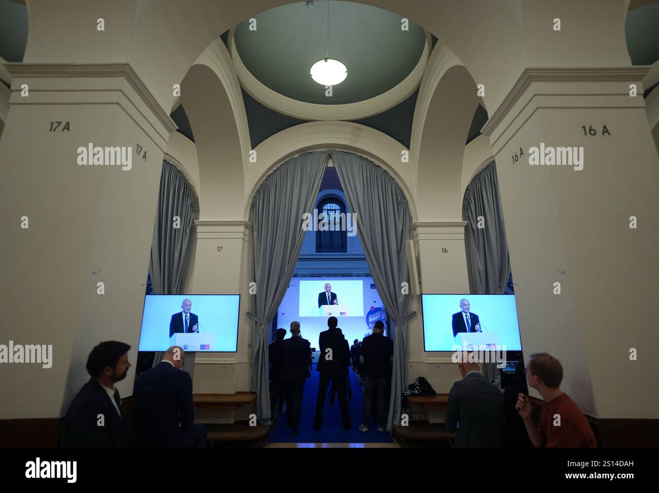 Hamburg, Germany. 31st Dec, 2024. Norbert Aust, President of the Hamburg Chamber of Commerce ...