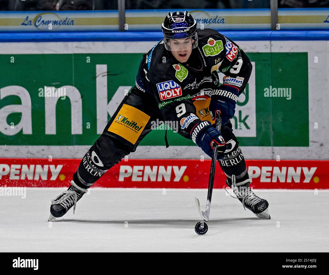 Ty Ronning (Eisbaeren Berlin, #9). GER, Augsburger Panther vs ...