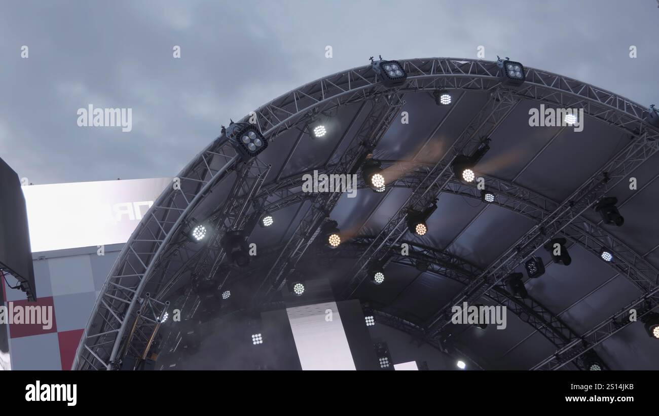 Comprehensive Guide to Setting Up Dynamic Stage Lighting for Events and ...
