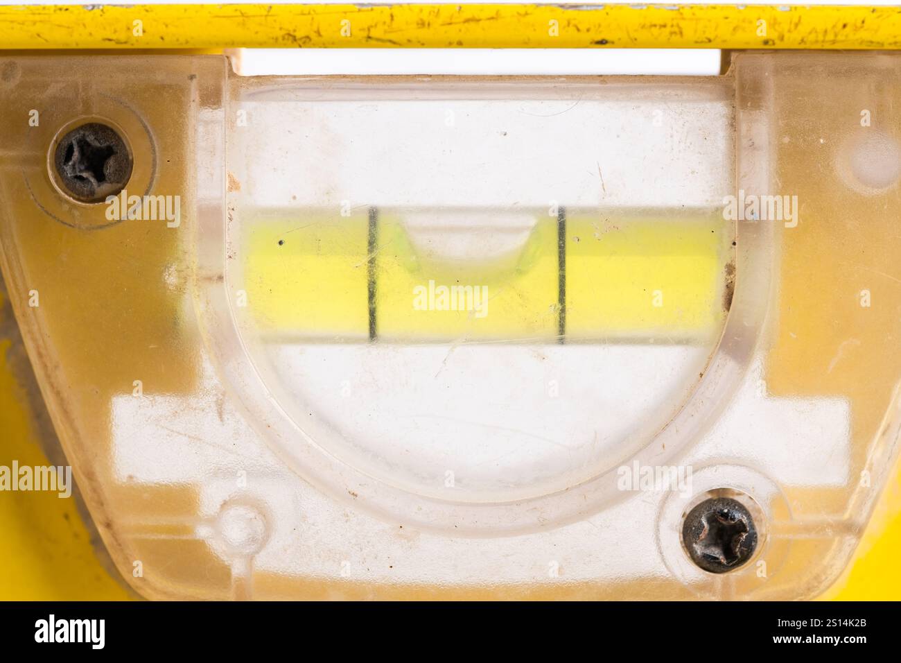Construction water level shows flat horizontal. Closeup Stock Photo - Alamy