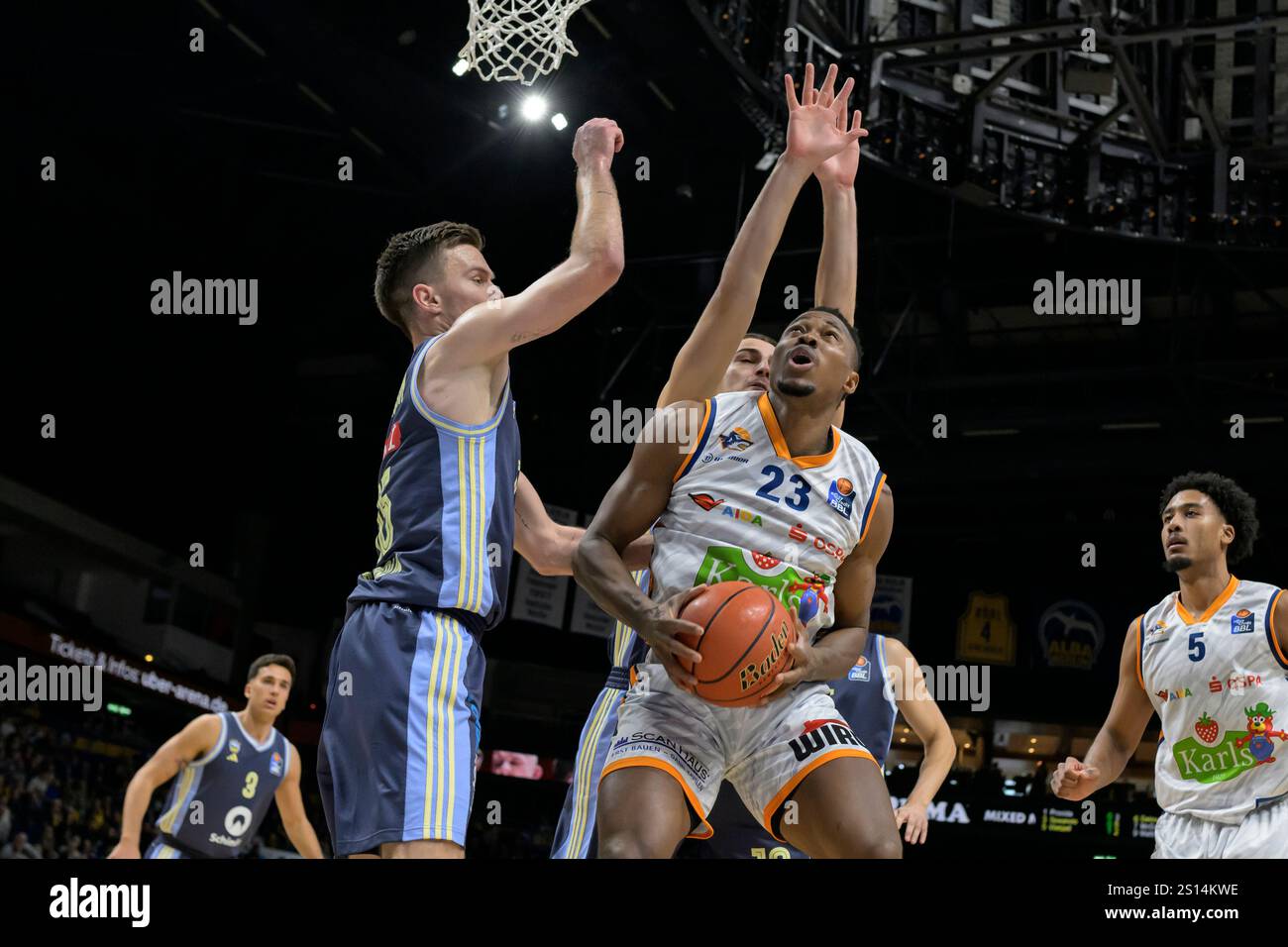 Berlin, Deutschland. 31st Dec, 2024. GER, Berlin, Basketball, Alba ...