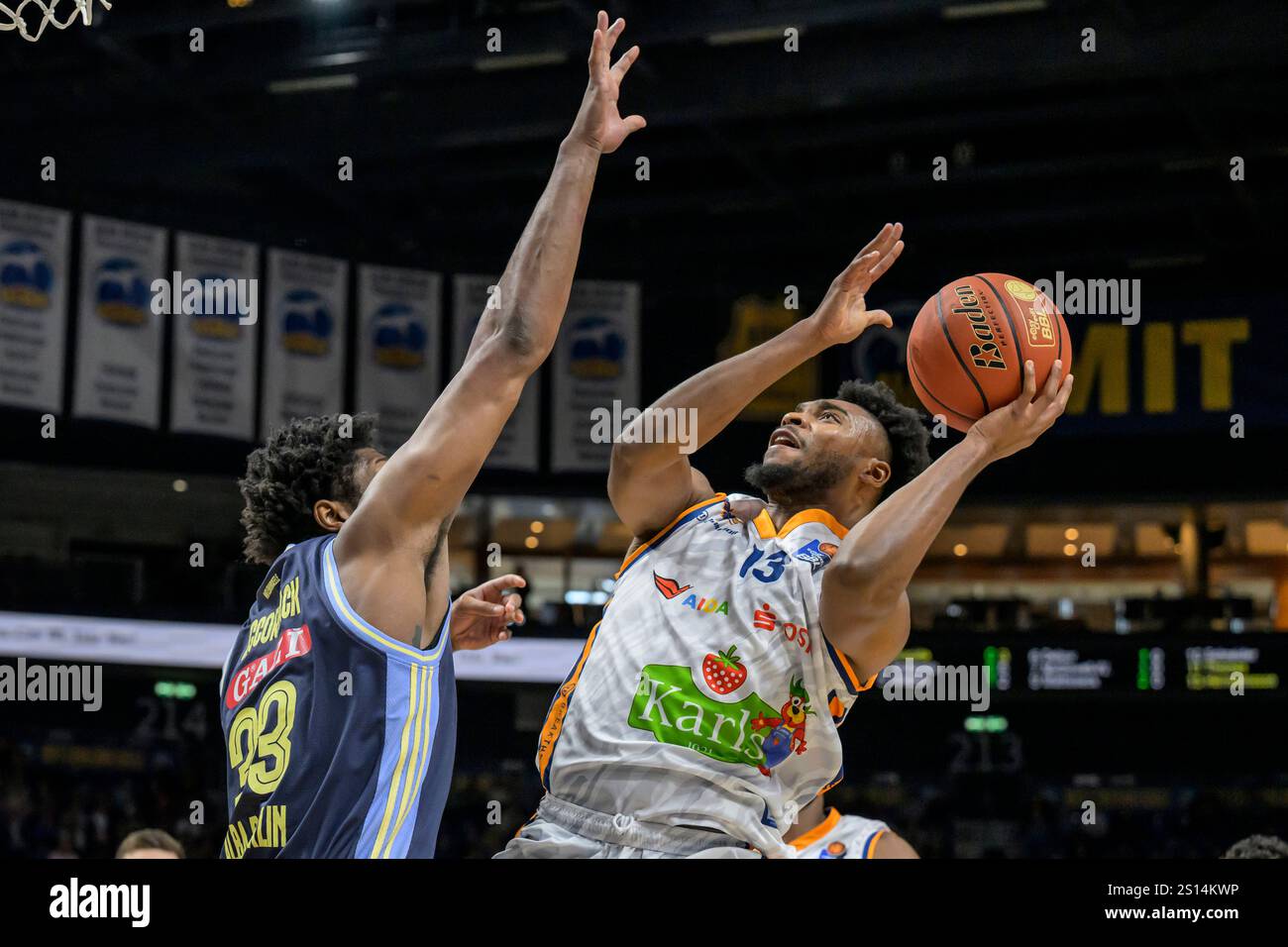 Berlin, Deutschland. 31st Dec, 2024. GER, Berlin, Basketball, Alba ...