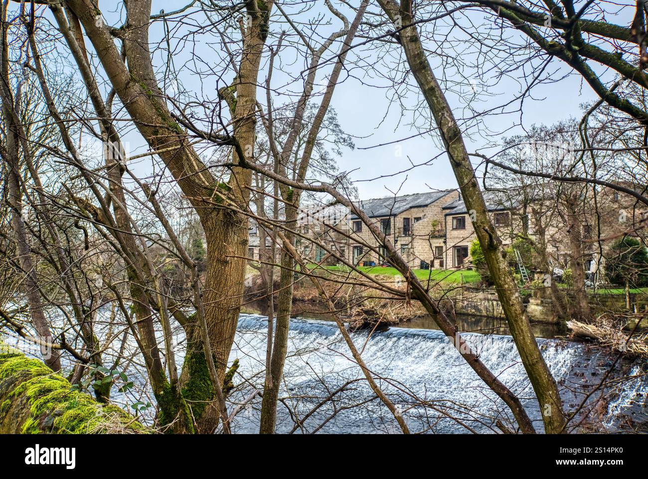 Baslow river hi-res stock photography and images - Alamy