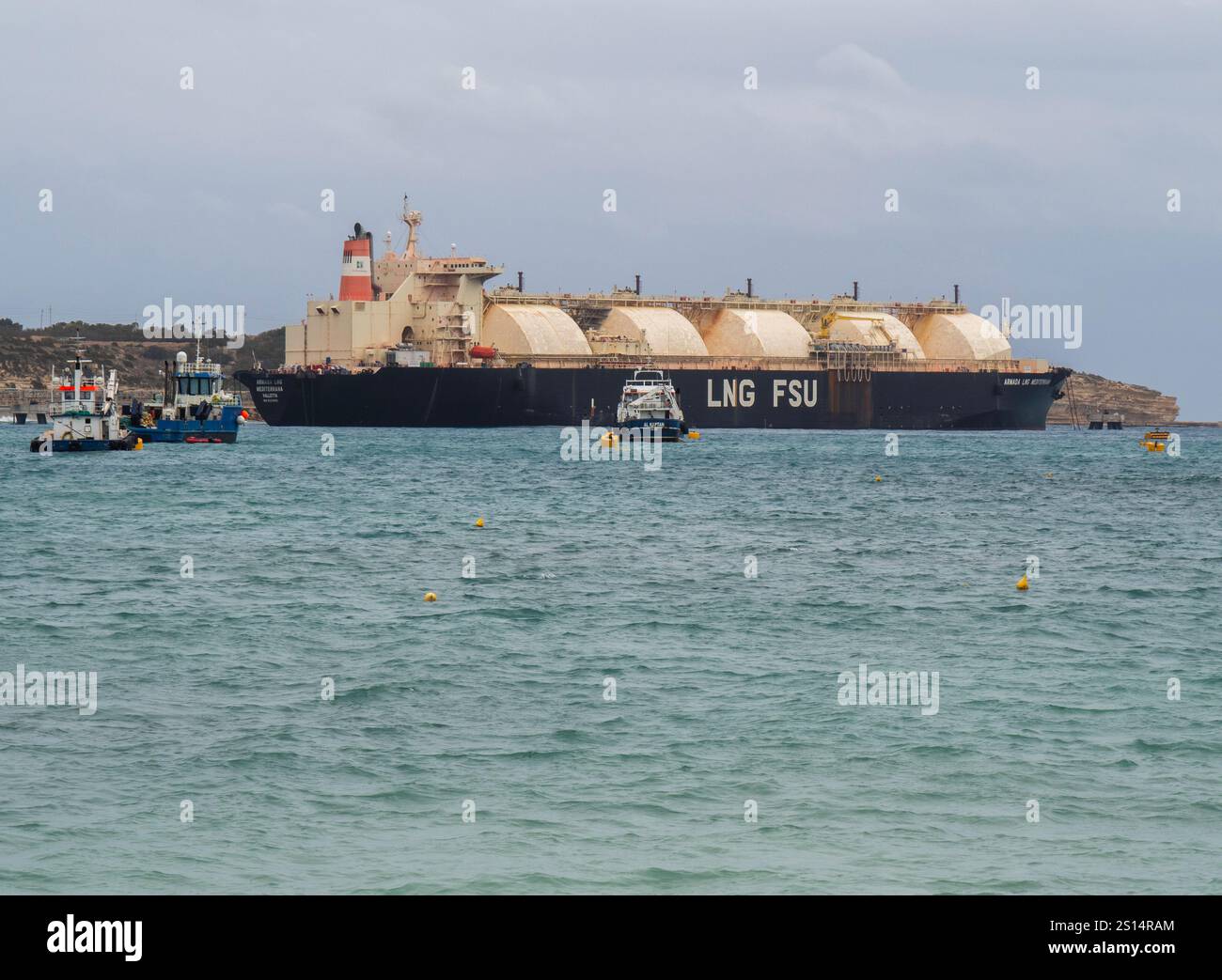 LNG FSU cargo ship Stock Photo - Alamy