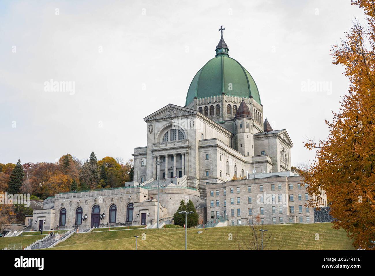 Montreal St.-Josephs-Oratorium *** Montreal St Josephs Oratory Stock ...