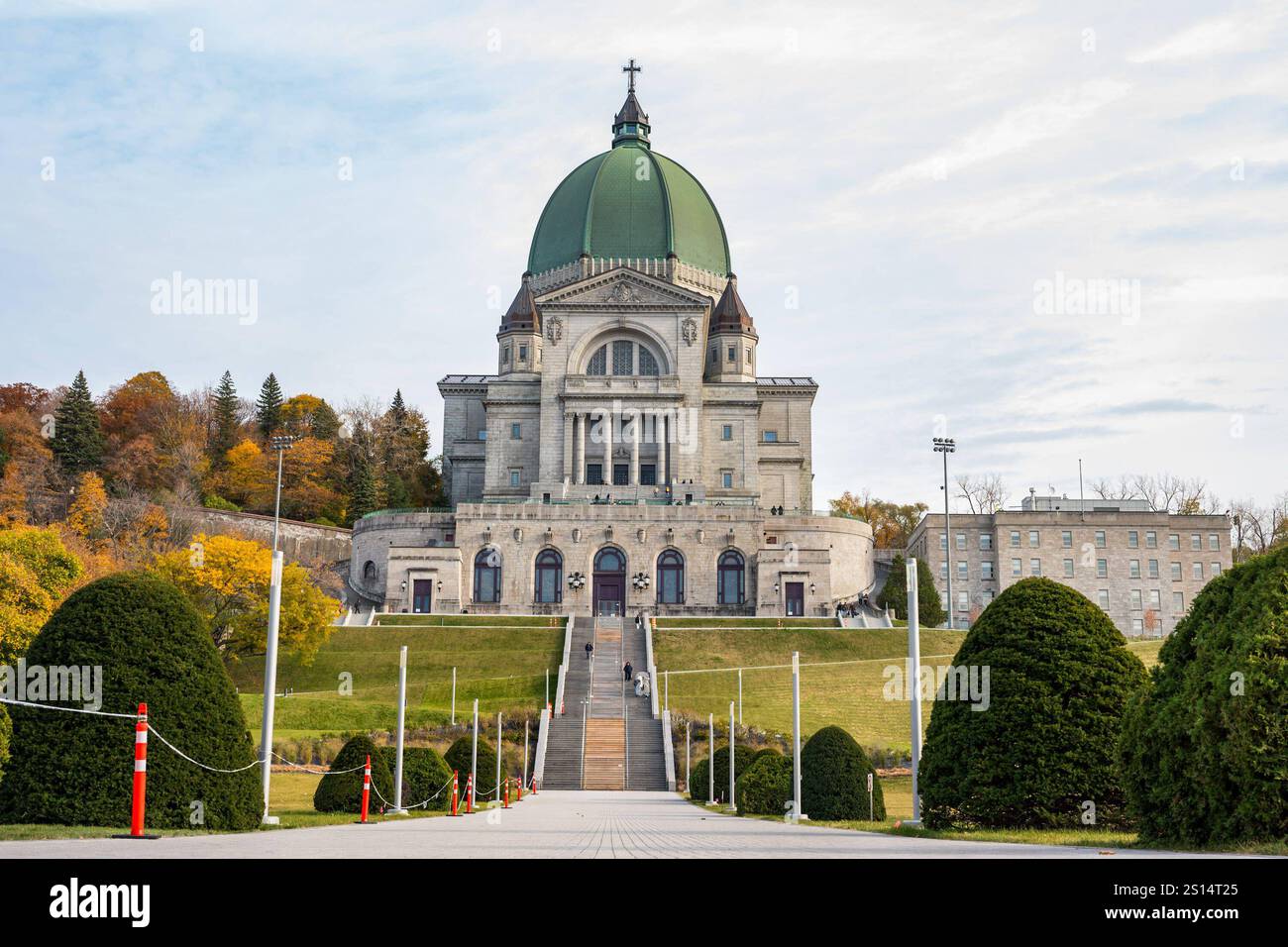 Montreal St.-Josephs-Oratorium *** Montreal St Josephs Oratory Stock ...