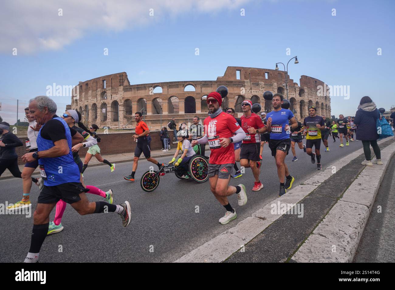 Rome, Italy. 31 December 2024 Thousands of participants run past the ...