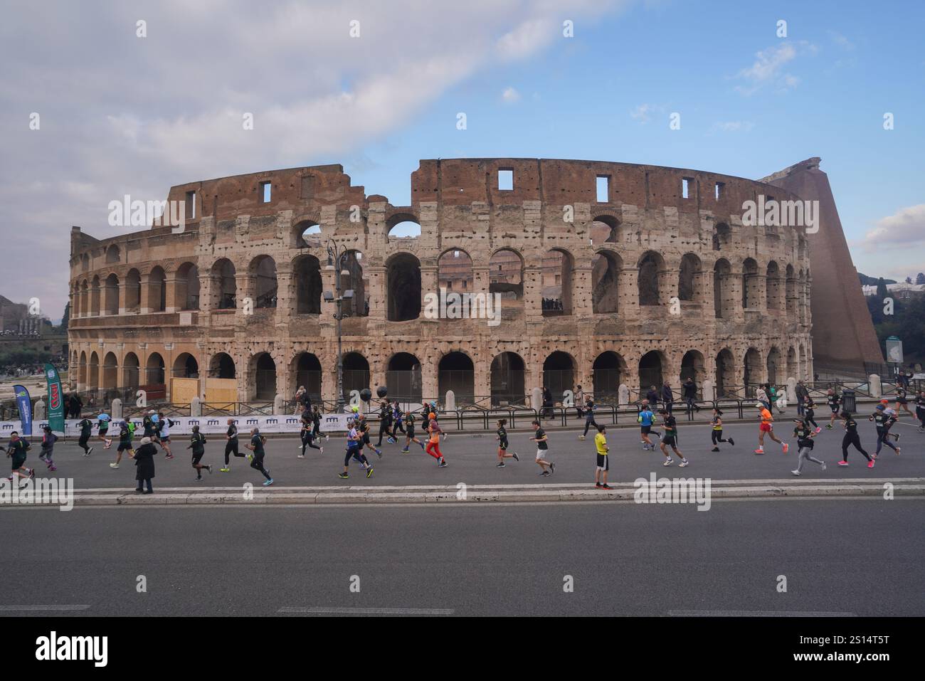 Rome, Italy. 31 December 2024 Thousands of participants run past the ...