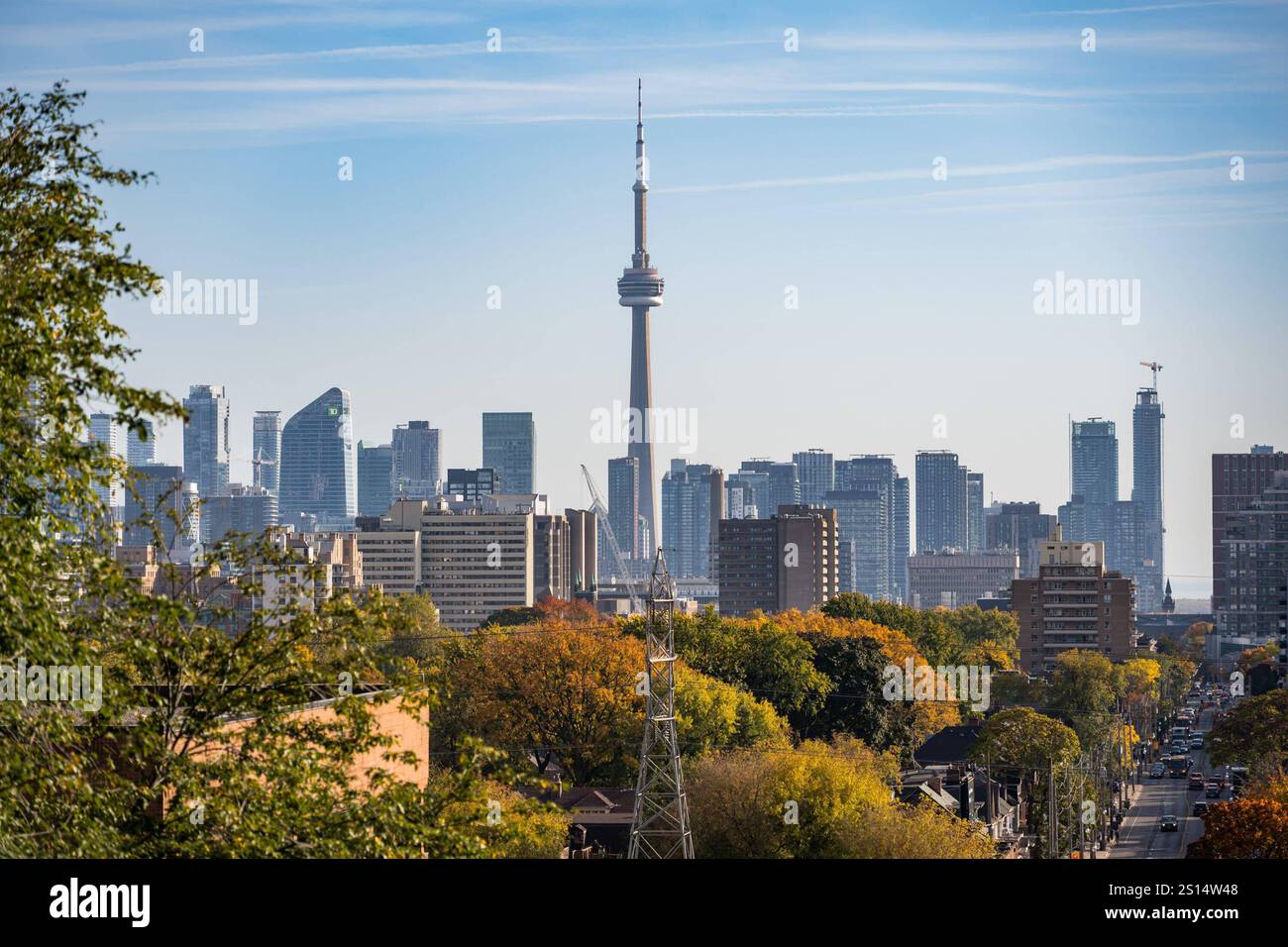 Toronto Skyline mit CN Tower *** Toronto skyline with CN Tower Stock ...