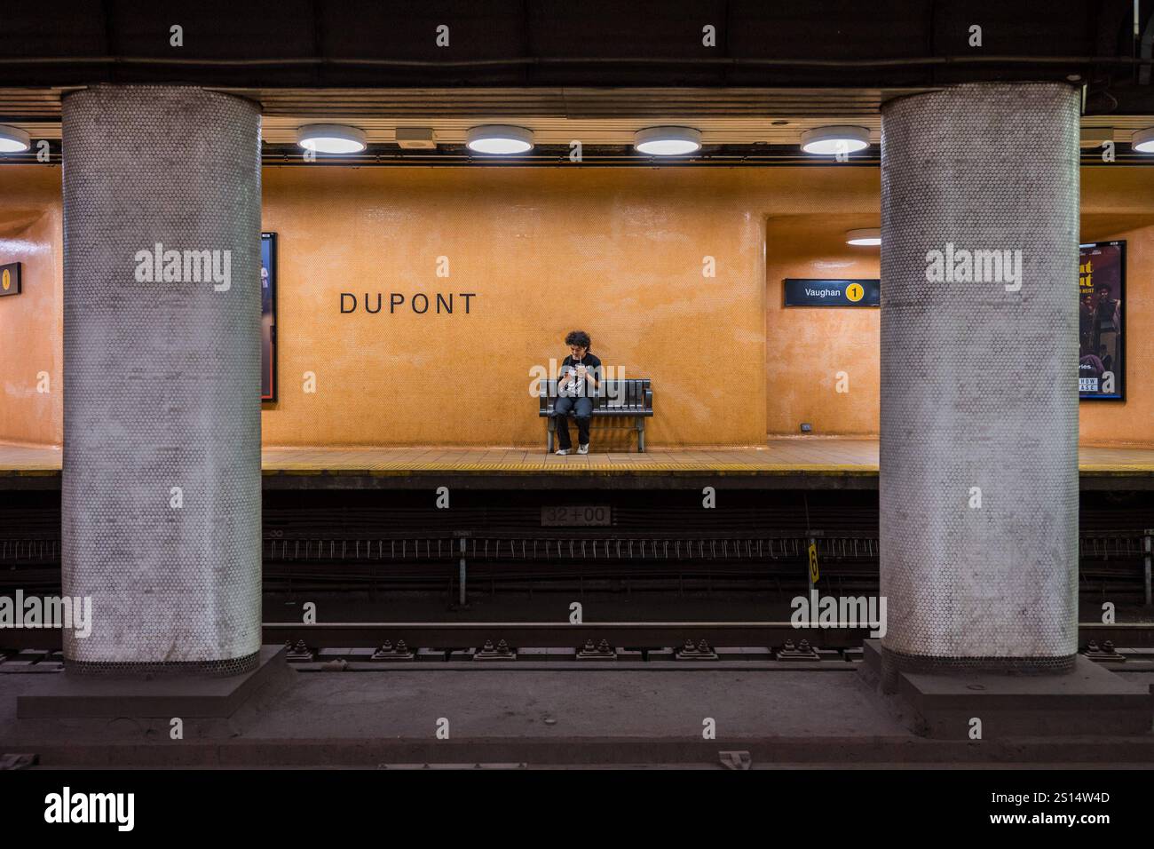 Toronto Metro / U-Bahn *** Toronto Metro subway Stock Photo - Alamy