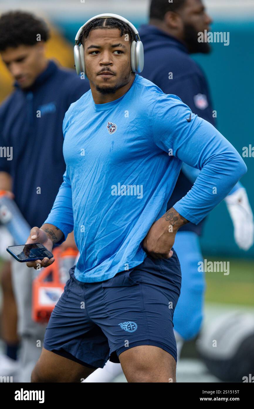 Tennessee Titans linebacker Cedric Gray (51) warms up before facing the Jacksonville Jaguars, in ...