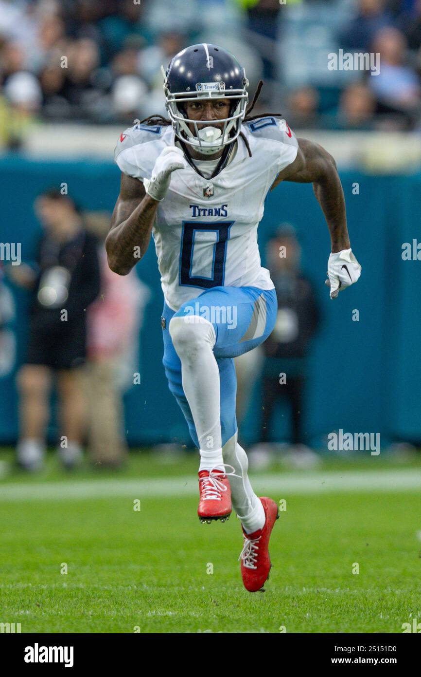 Tennessee Titans wide receiver Calvin Ridley (0) runs a route against ...