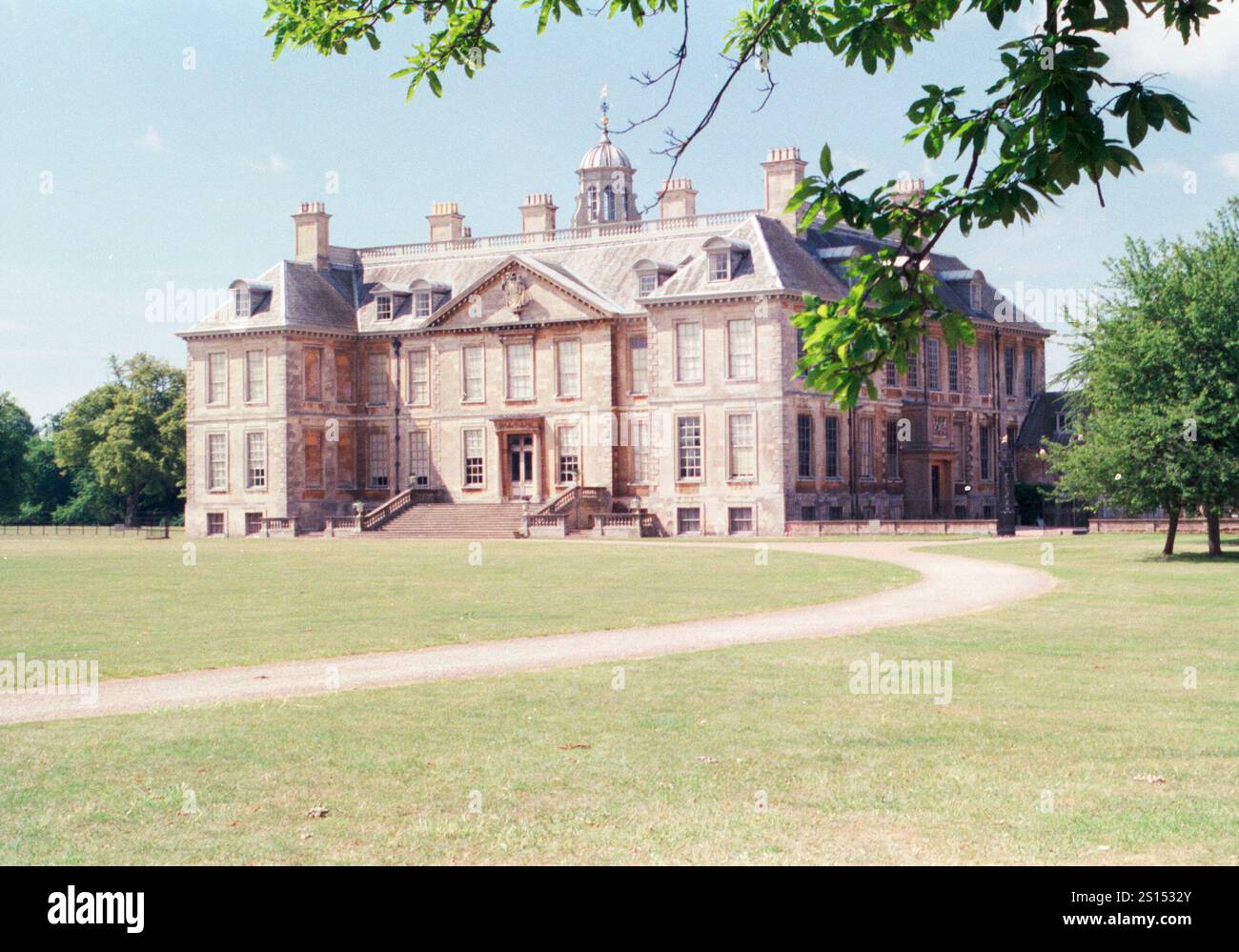 English classical architecture hi-res stock photography and images - Alamy