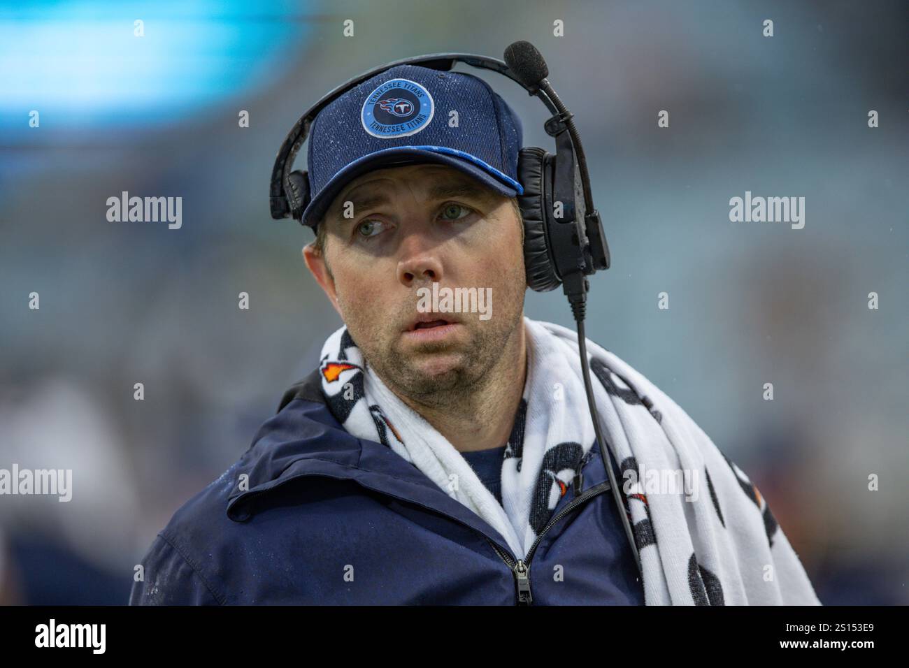 Tennessee Titans quarterbacks coach Bo Hardegree walks the sideline ...