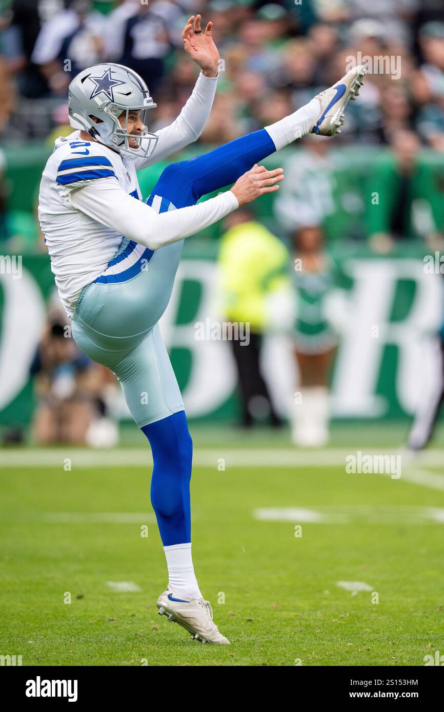 Dallas Cowboys punter Bryan Anger (5) in action during the NFL football ...