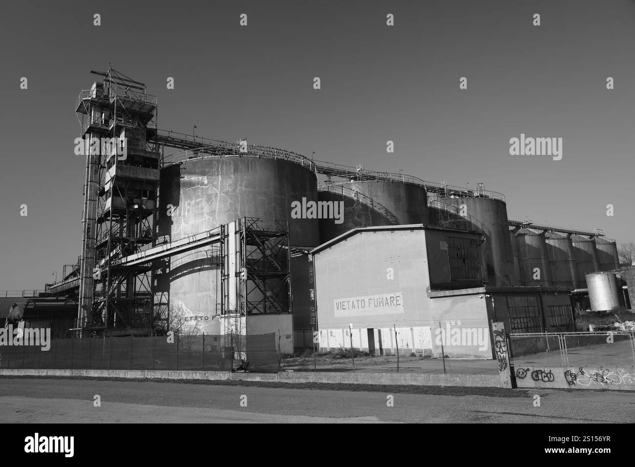 Abandoned area ruins in Black and White Stock Photos & Images - Alamy
