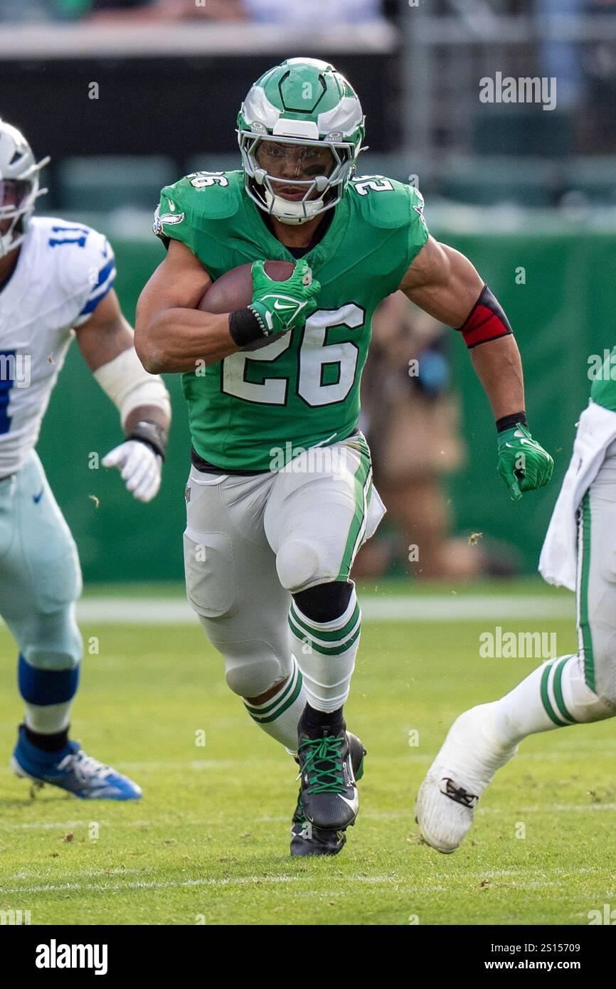 Philadelphia Eagle running back Saquon Barkley (26) in action during ...