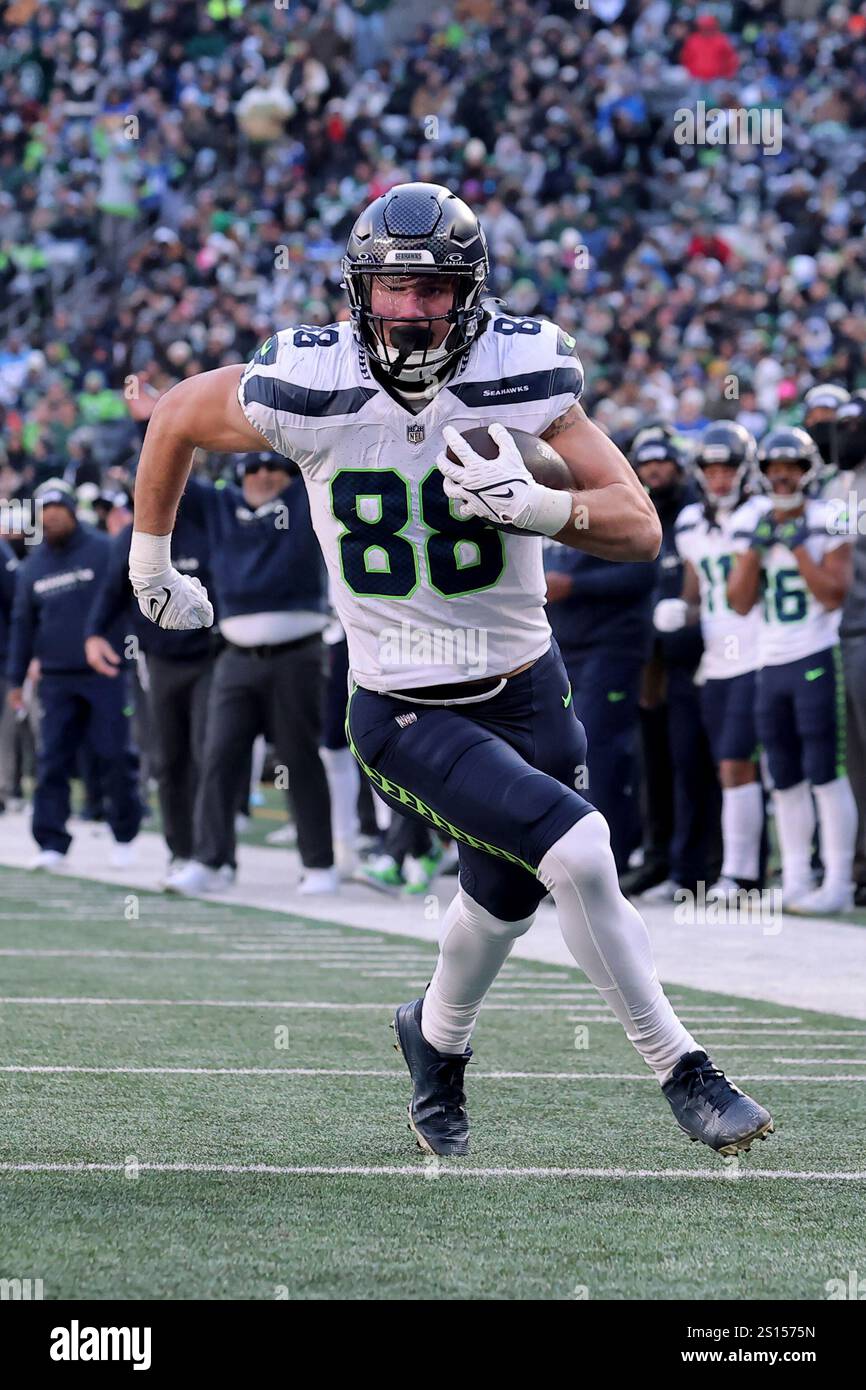 Seattle Seahawks tight end AJ Barner (88) in action against the New ...