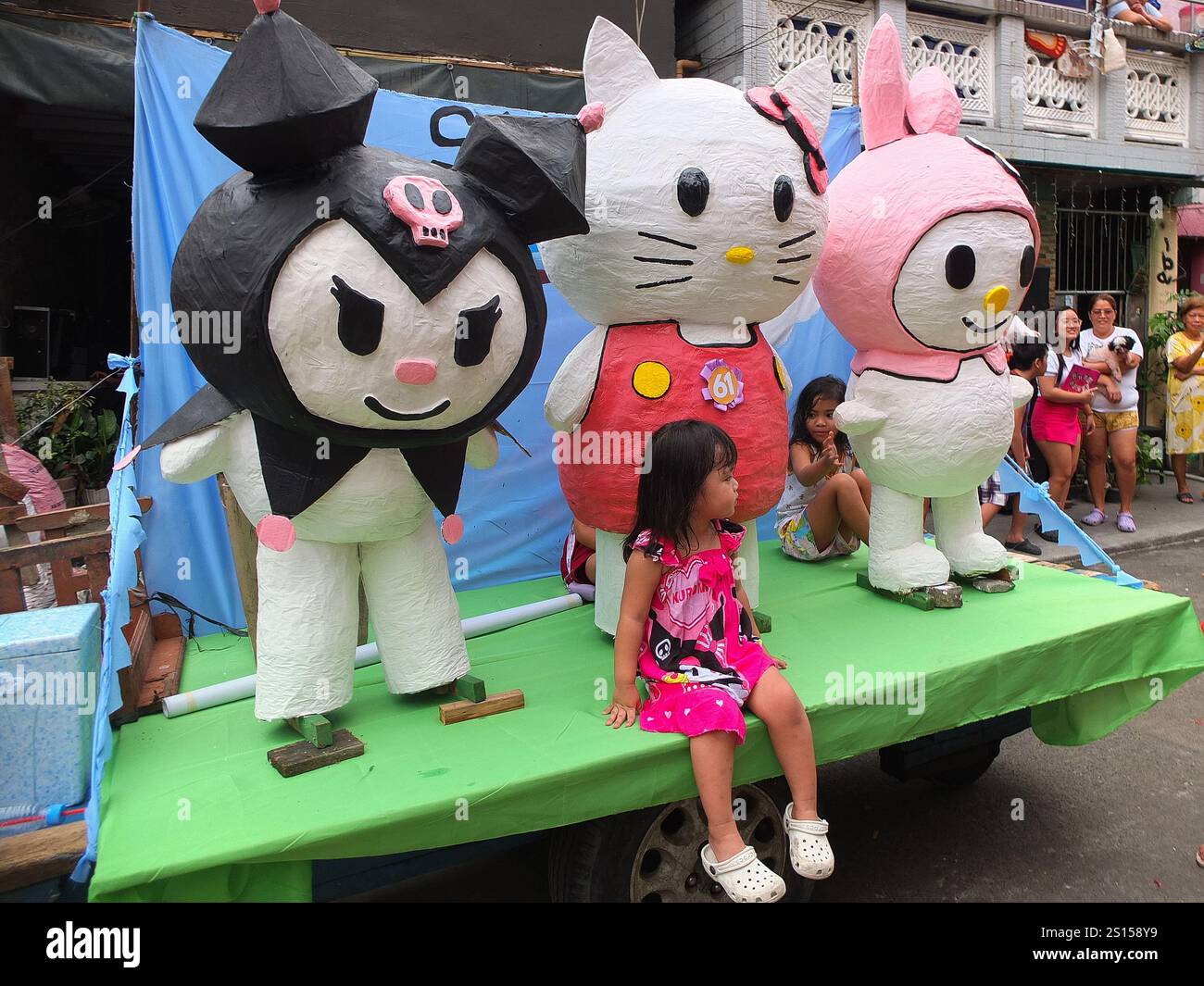 Malabon, Philippines. 31st Dec, 2024. A Hello Kitty family characters ...