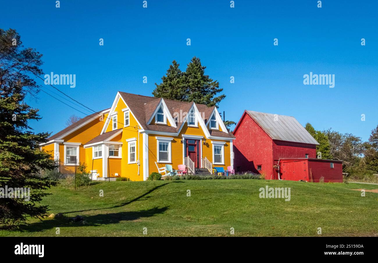 Colorful buildings in the old historic town of Lunenburg, Nova Scotia ...
