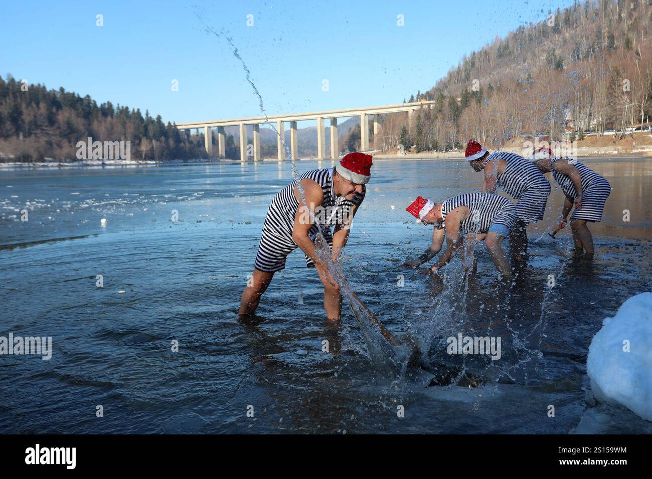 Fuzine, Croatia. 31st Dec, 2024. Opatija Kukali Winter Swimmers took a ...