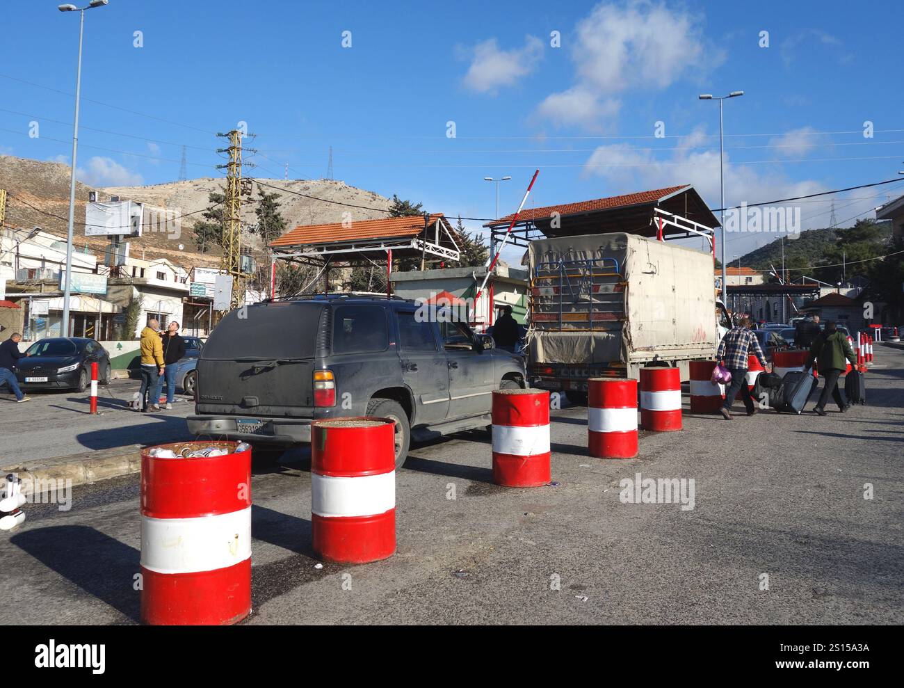 Lebanon masnaa border crossing point syria jdita bashar al assad hi-res ...