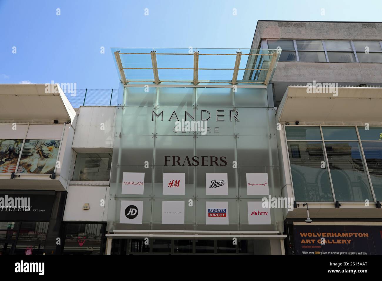 Sign for the mander centre hi-res stock photography and images - Alamy