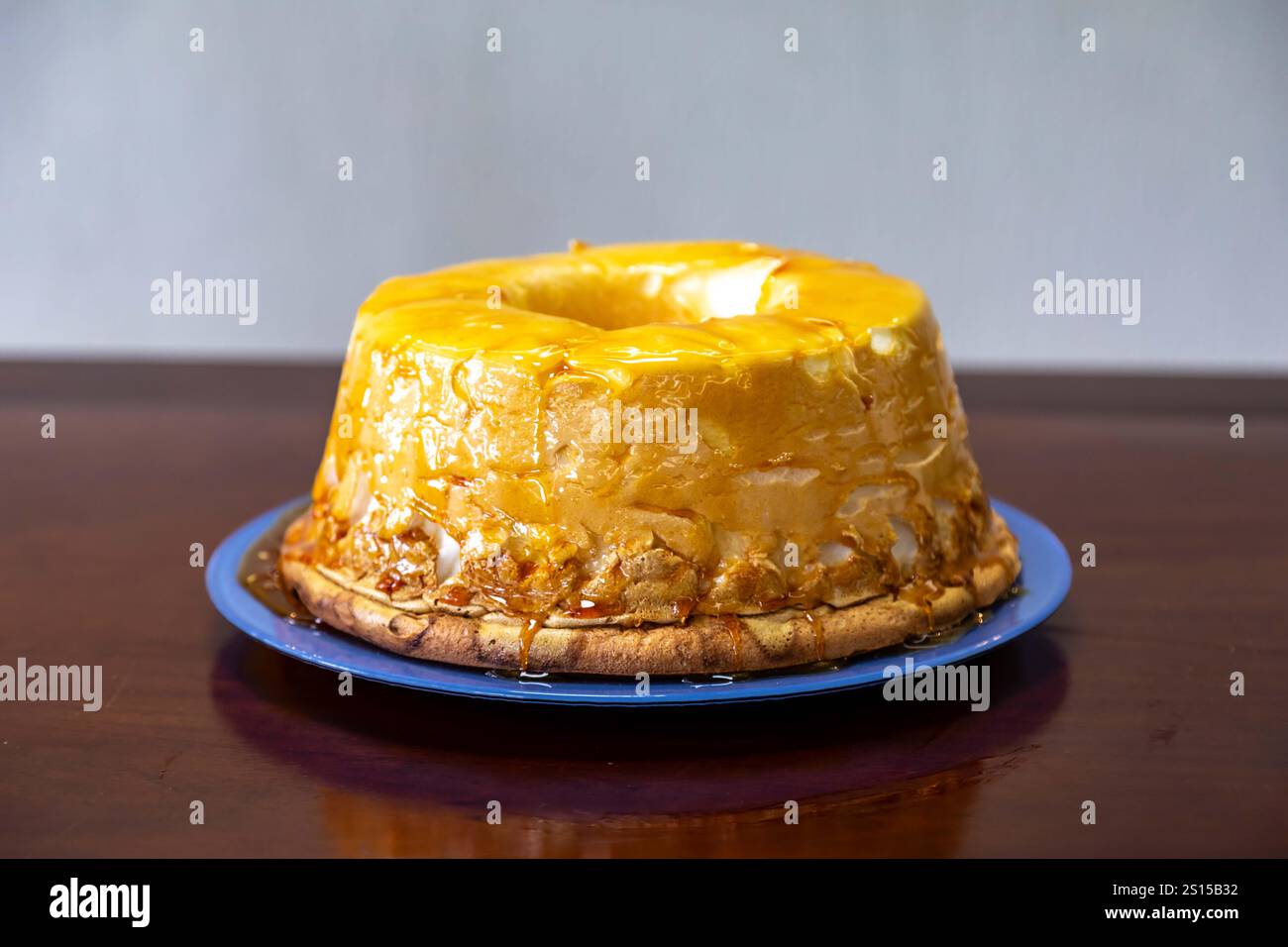 Traditional caramelized egg white pudding known as molotof or molotov Stock Photo - Alamy