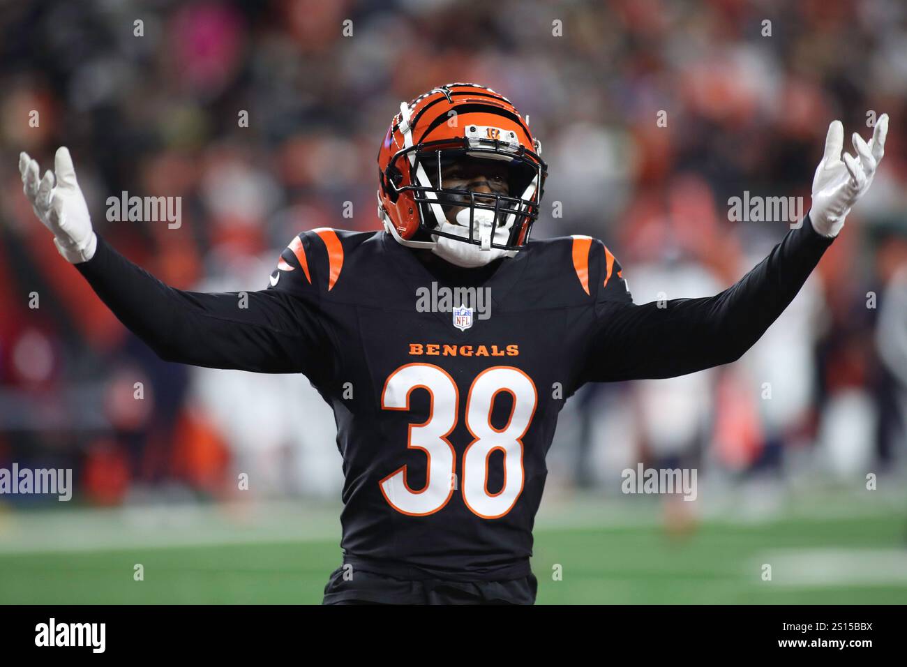 Cincinnati, Ohio, USA. 28th Dec, 2024. Cincinnati Bengals CB DJ Ivey ...