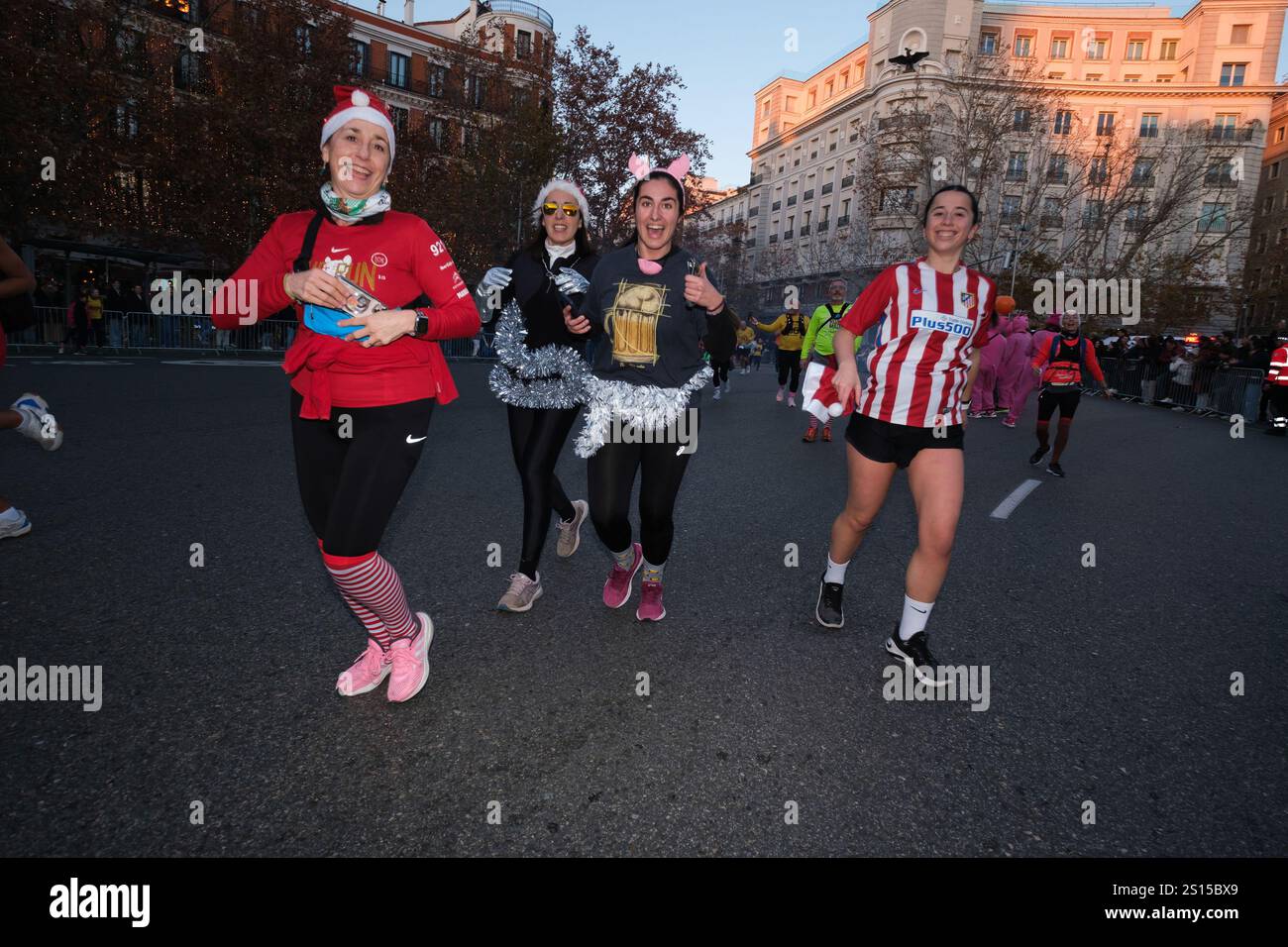 A runner during the San Silvestre Vallecana 2023 Popular Race, on 31 ...