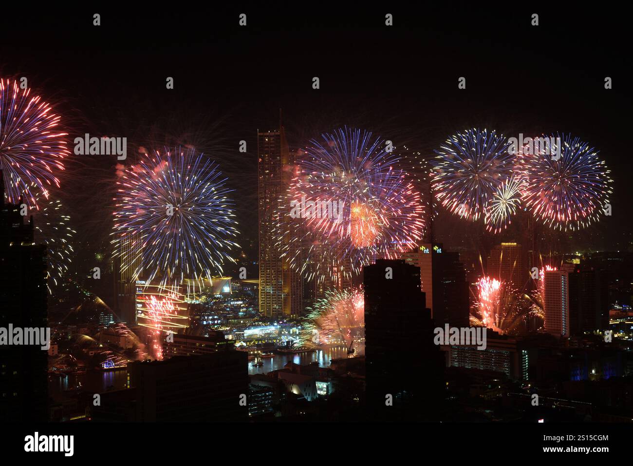 Bangkok, Thailand. 1st Jan, 2025. Fireworks explode in celebrate of the new year in Bangkok ...