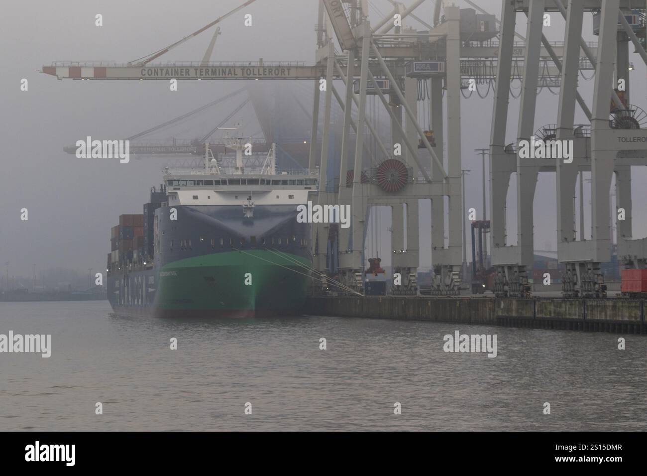 Weather, heavy fog in winter, container gantry cranes and container ...