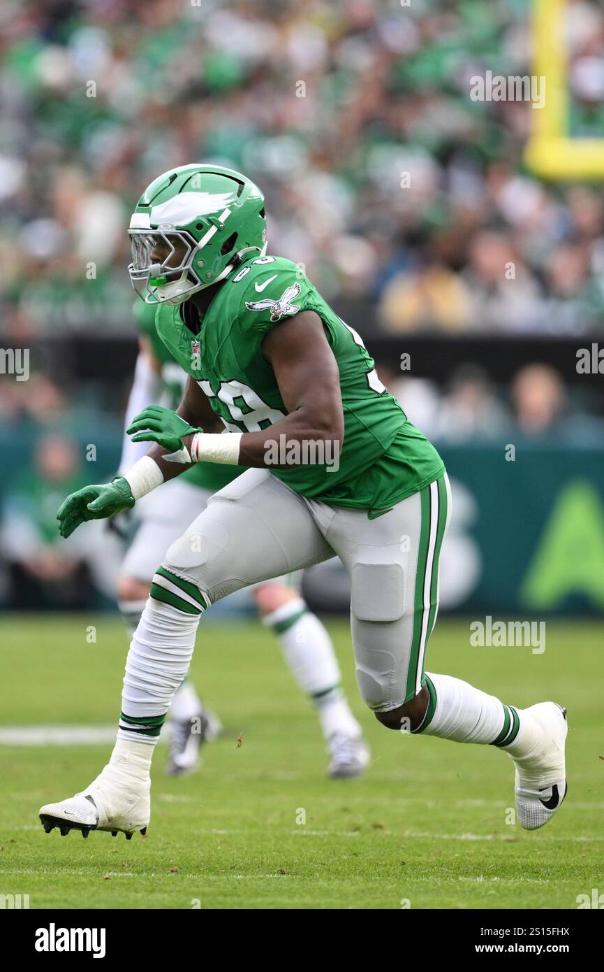 Philadelphia Eagles linebacker Jalyx Hunt in action during the first ...