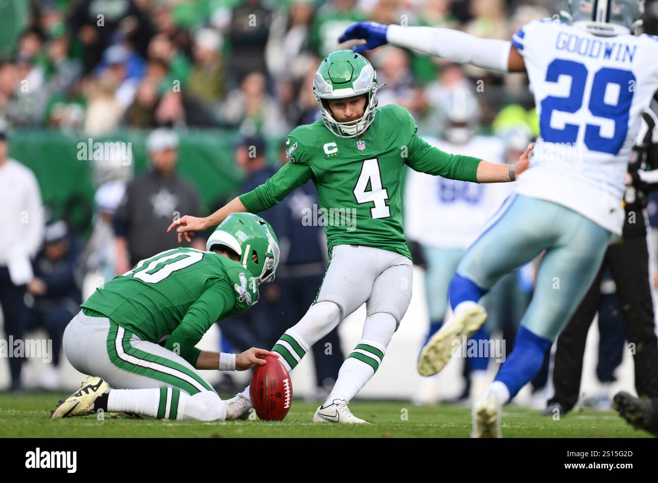 Philadelphia Eagles place kicker Jake Elliott (4) kicks a field goal as ...
