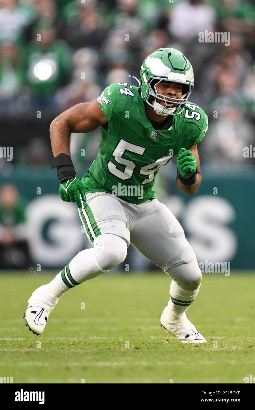 Philadelphia Eagles linebacker Jeremiah Trotter Jr. (54) in action ...