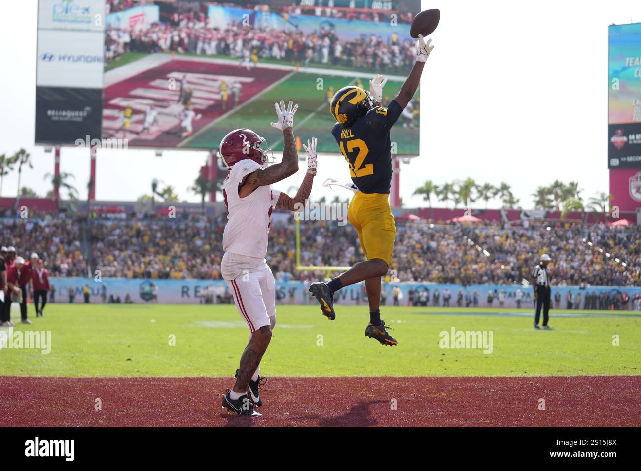 TAMPA, FL - DECEMBER 31: Michigan Wolverines defensive back Aamir Hall ...