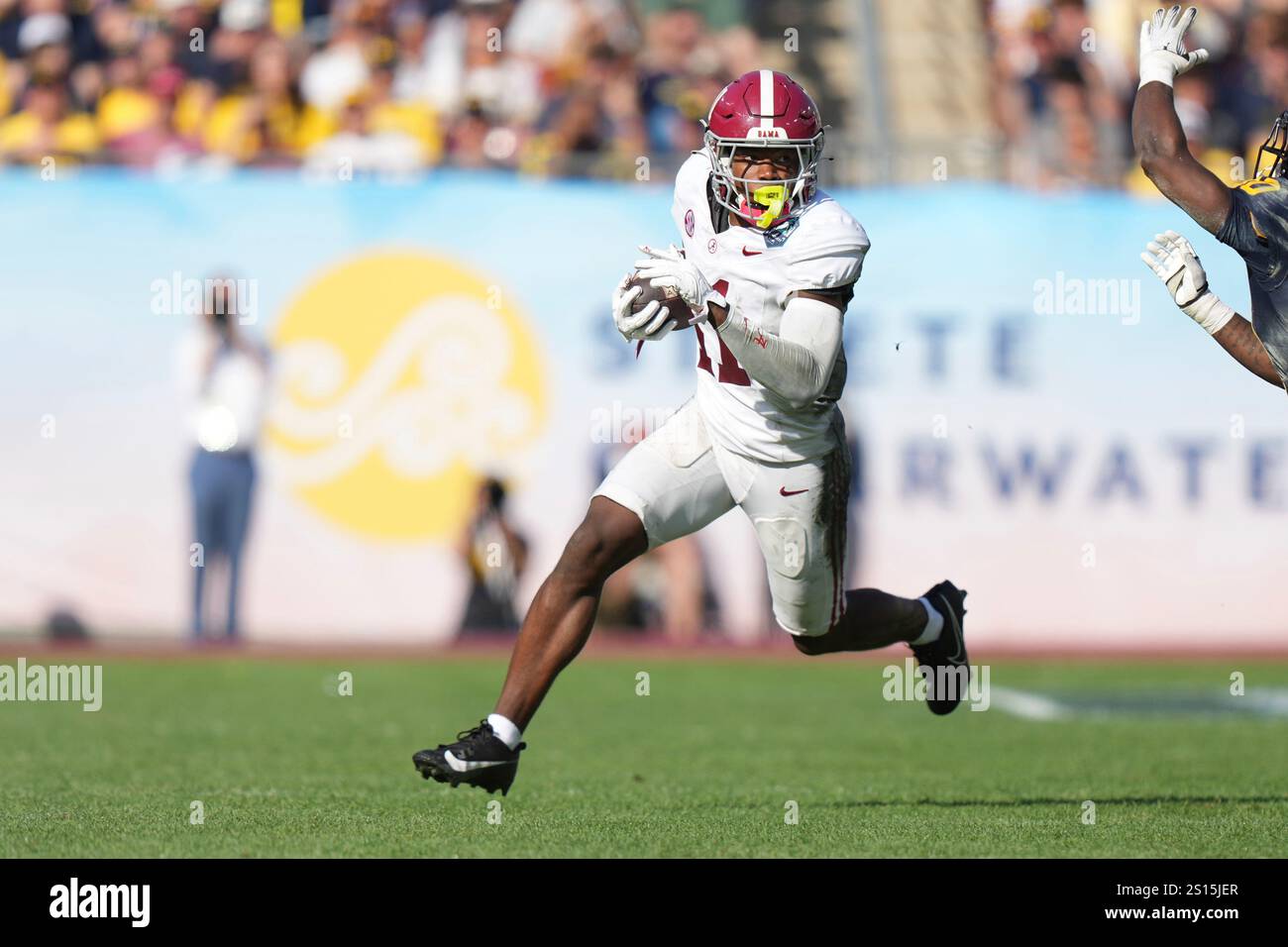 TAMPA, FL - DECEMBER 31: Alabama Crimson Tide wide receiver Rico Scott ...