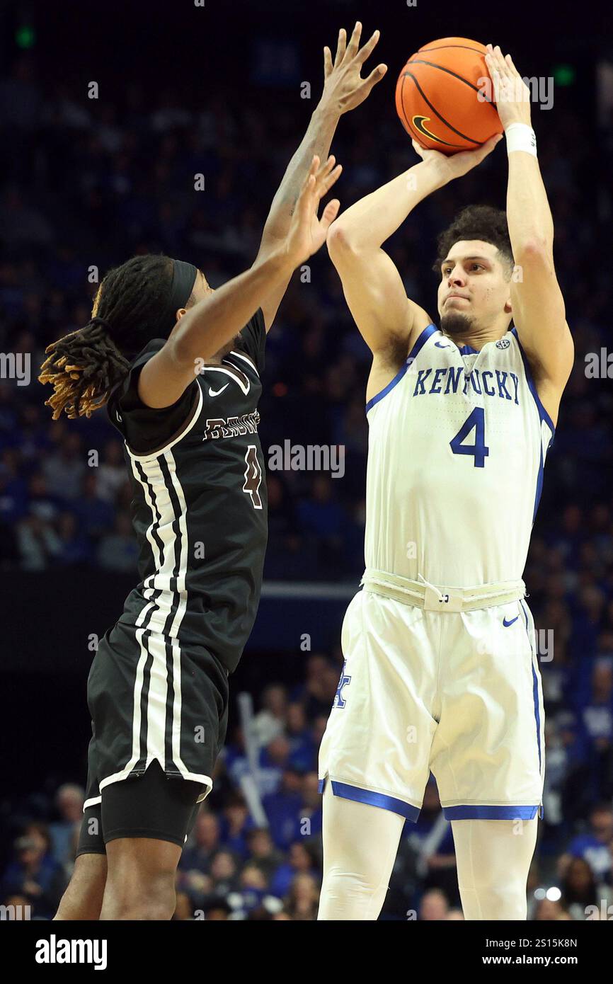 Kentucky's Koby Brea, right, shoots while defended by Brown's Lyndel ...