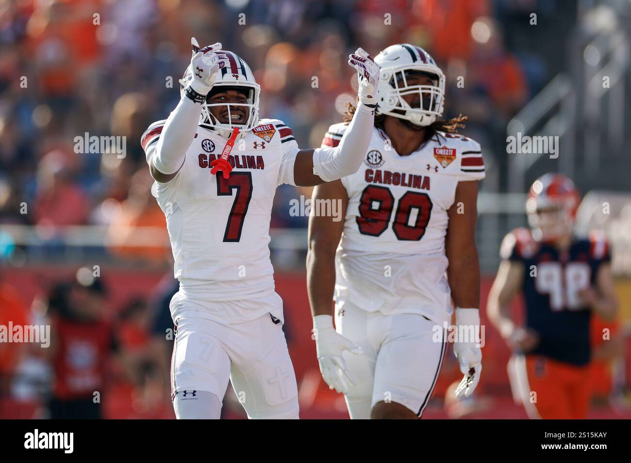 ORLANDO, FL - DECEMBER 31: South Carolina Gamecocks defensive back Nick ...