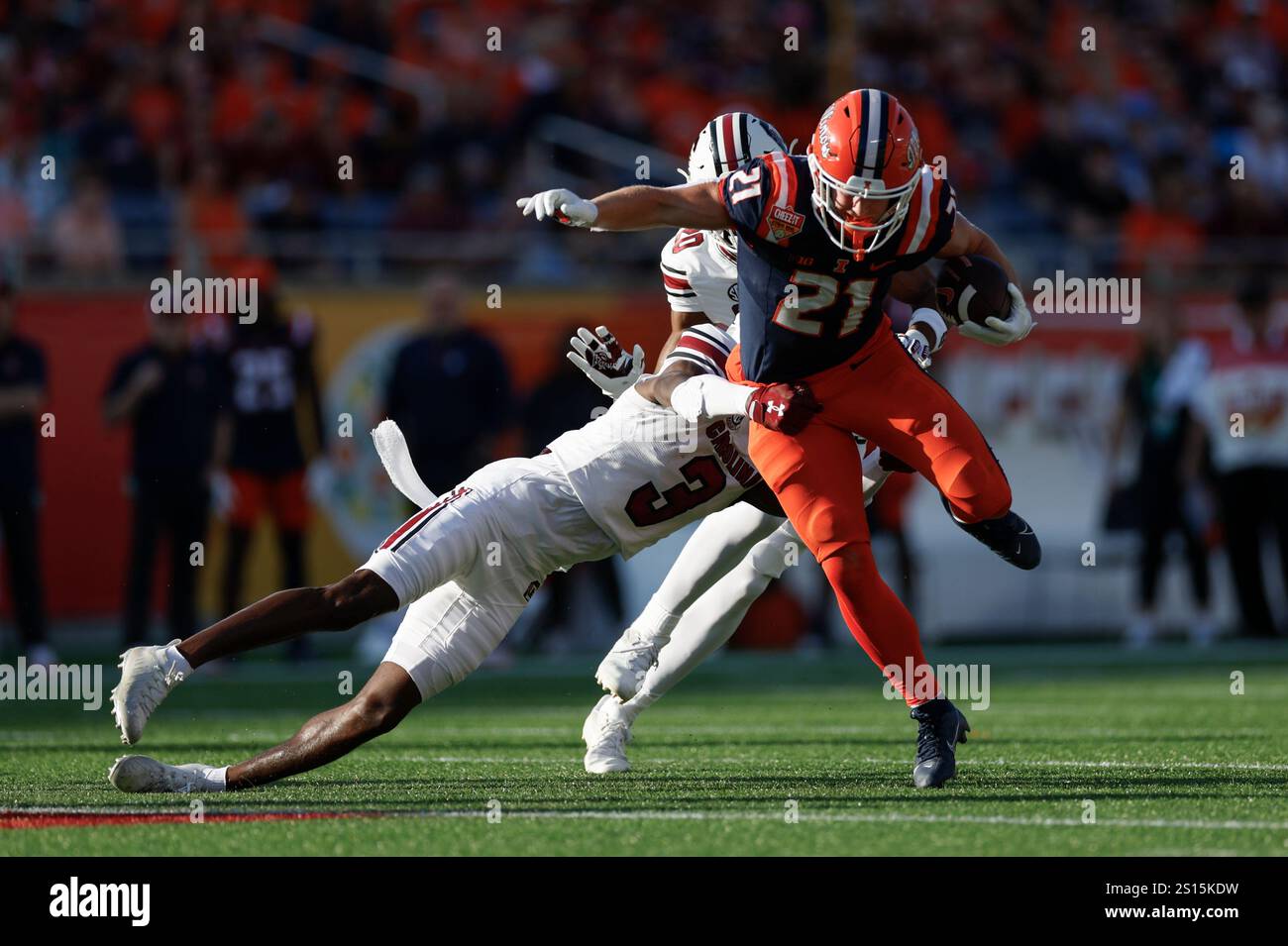 ORLANDO, FL - DECEMBER 31: Illinois Fighting Illini running back Aidan ...