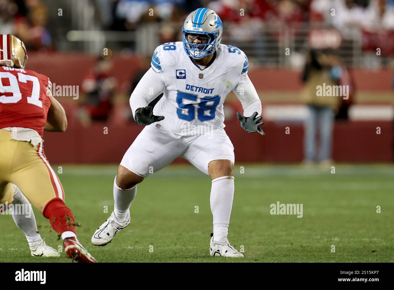 Detroit Lions offensive tackle Penei Sewell (58) blocks during an NFL ...