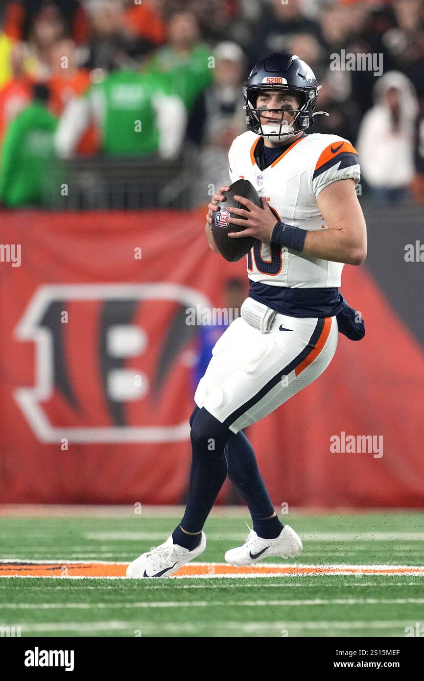 Denver Broncos quarterback Bo Nix drops back to throw during the second ...
