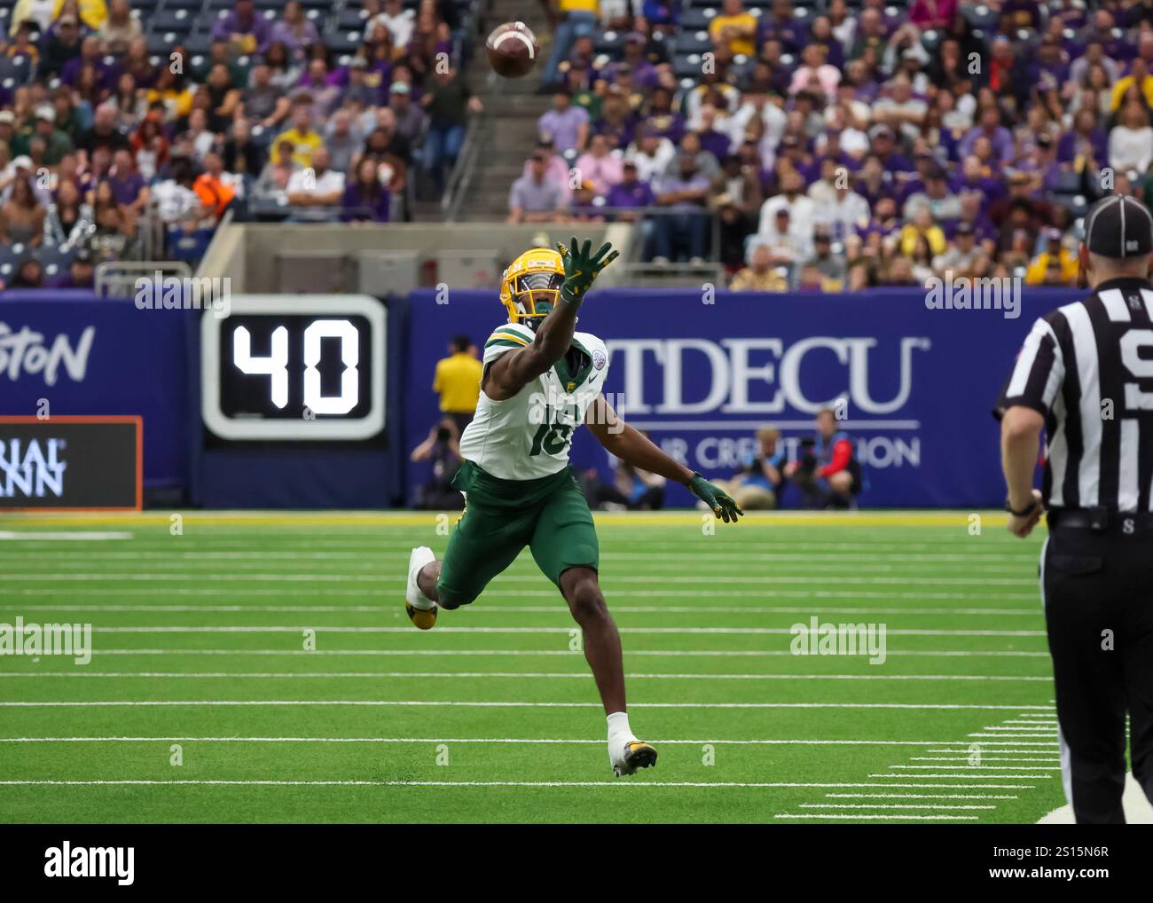 HOUSTON, TX - DECEMBER 31: Baylor Bears wide receiver Hal Presley (16 ...