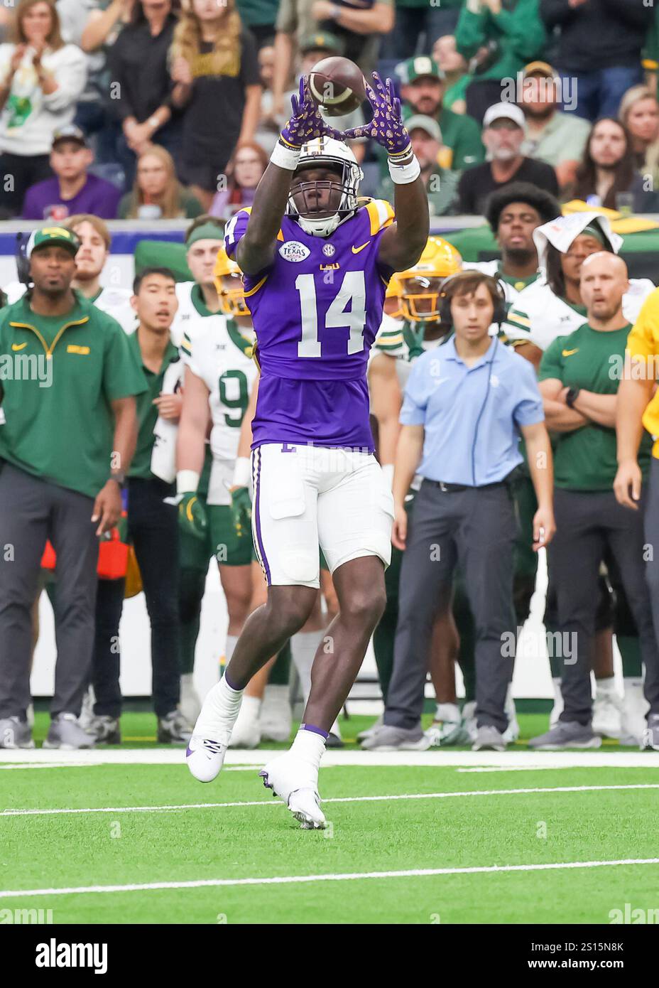 HOUSTON, TX - DECEMBER 31: LSU Tigers tight end Trey'Dez Green (14 ...