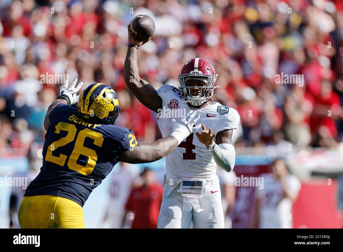 TAMPA, FL - DECEMBER 31: Alabama Crimson Tide quarterback Jalen Milroe ...