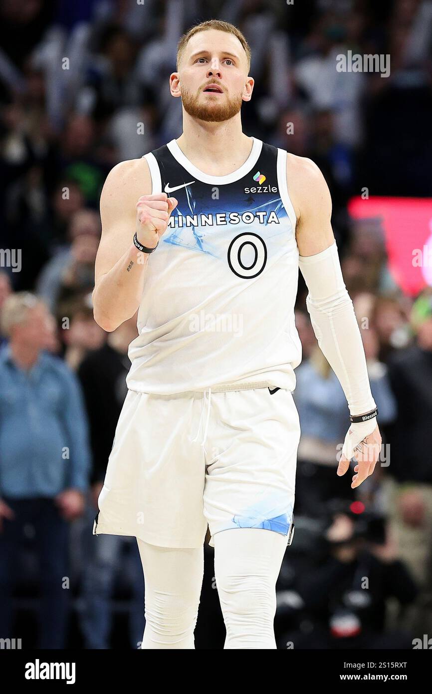 Minnesota Timberwolves guard Donte DiVincenzo (0) celebrates his teams ...