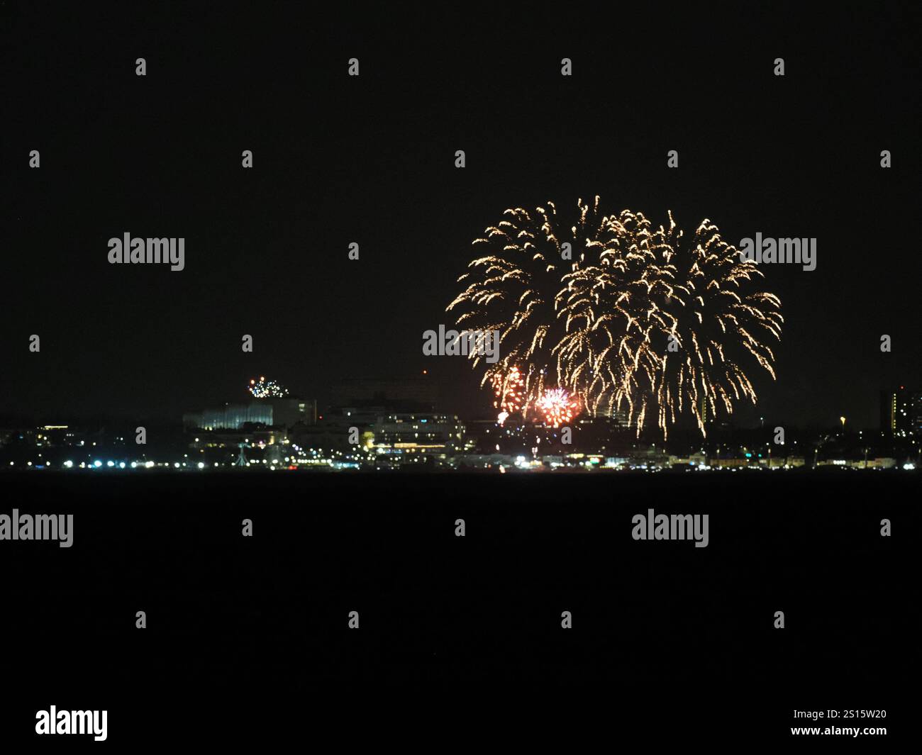 Sheerness, Kent, UK. 1st Jan, 2025. Southend-on-sea's New Year's Eve ...