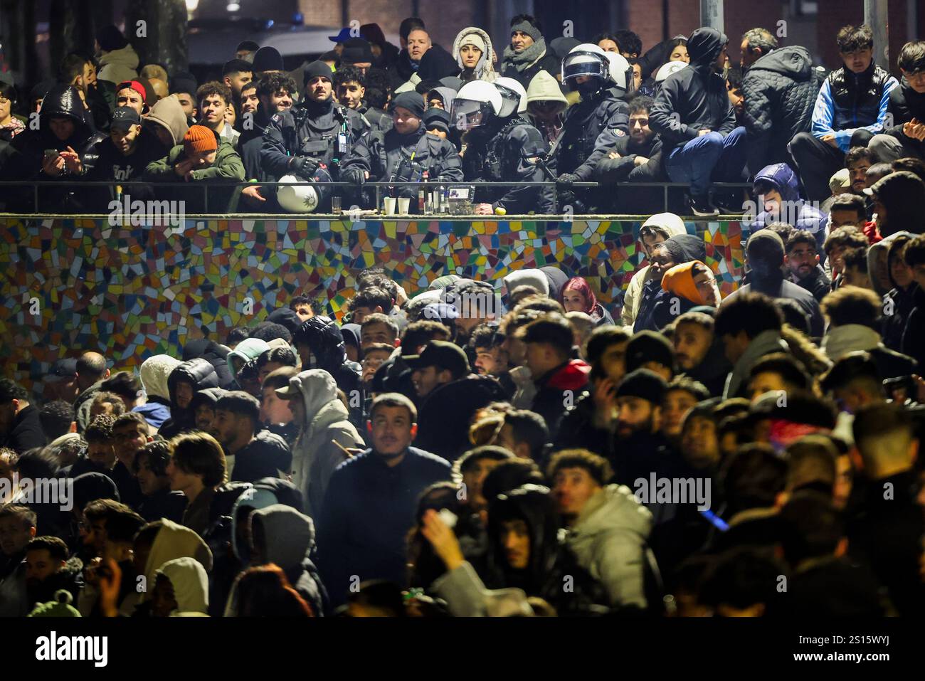 Duesseldorf, Germany. 31st Dec, 2024. New Year's Eve in Düsseldorf ...