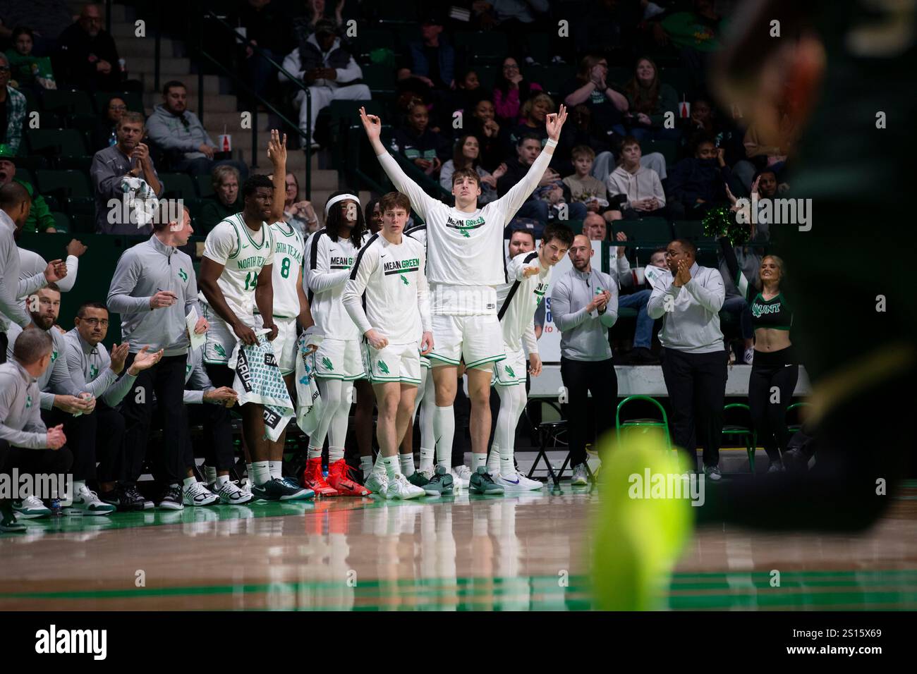 Unt super pit hi-res stock photography and images - Alamy