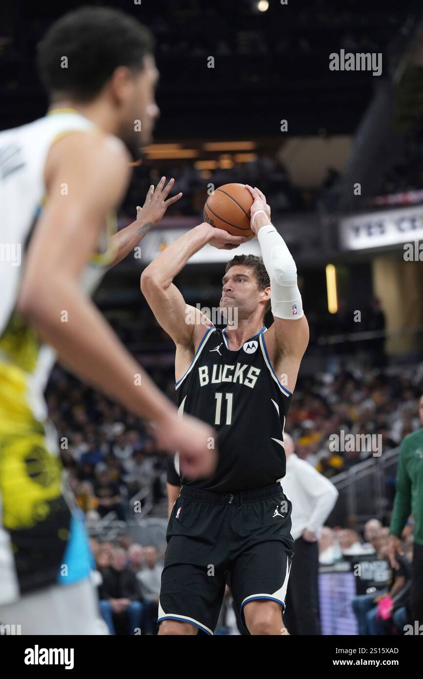 Milwaukee Bucks center Brook Lopez (11) in action as the Milwaukee ...